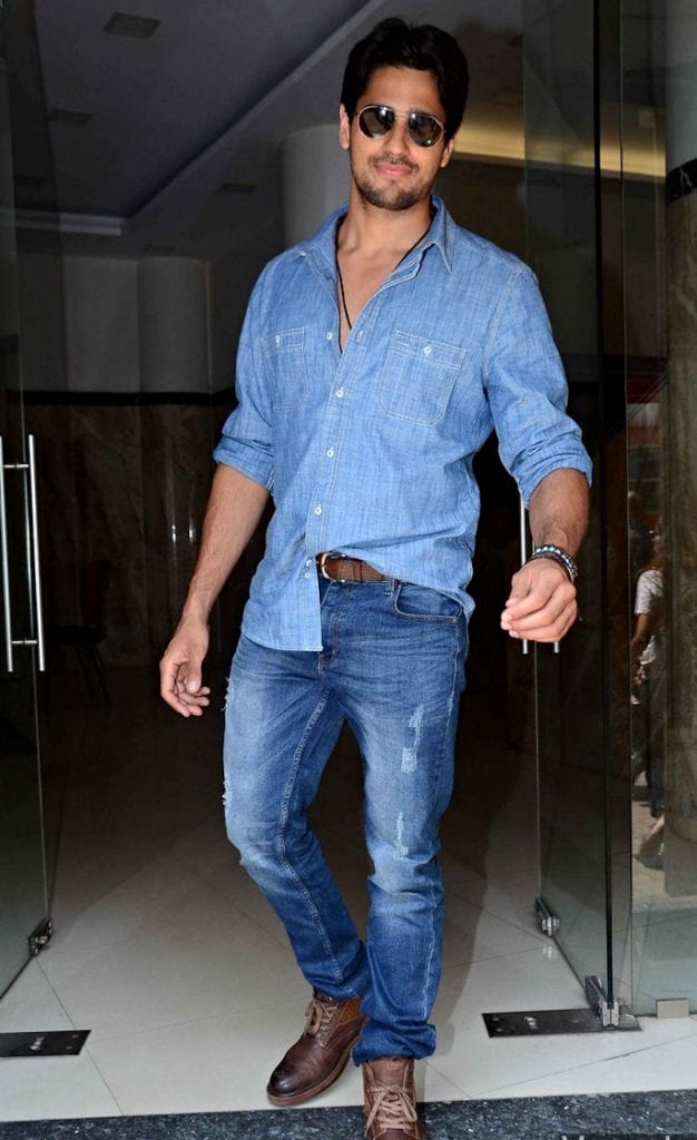 10 Top Casual looks of Bollywood Actors | DESIblitz