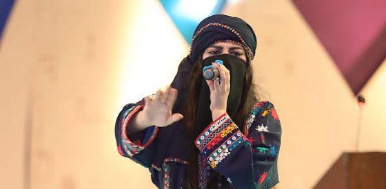 Eva B is a Trailblazer as 1st Female Pakistani Rapper | DESIblitz